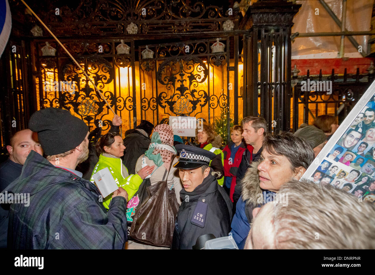 Protest at Separation Wall art installation by Israeli supporters in ...