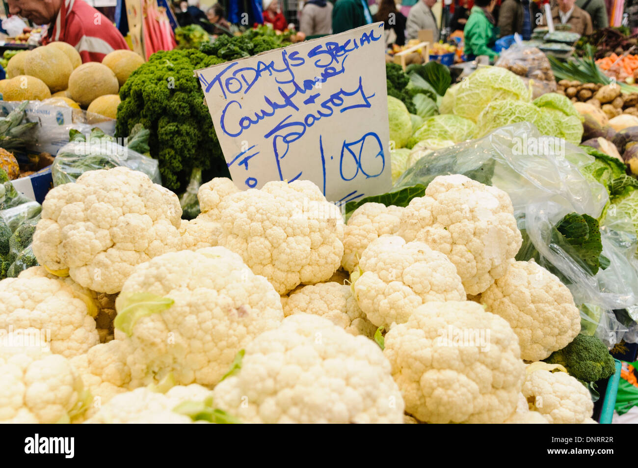 Vegetable stall in a market Stock Photo - Alamy