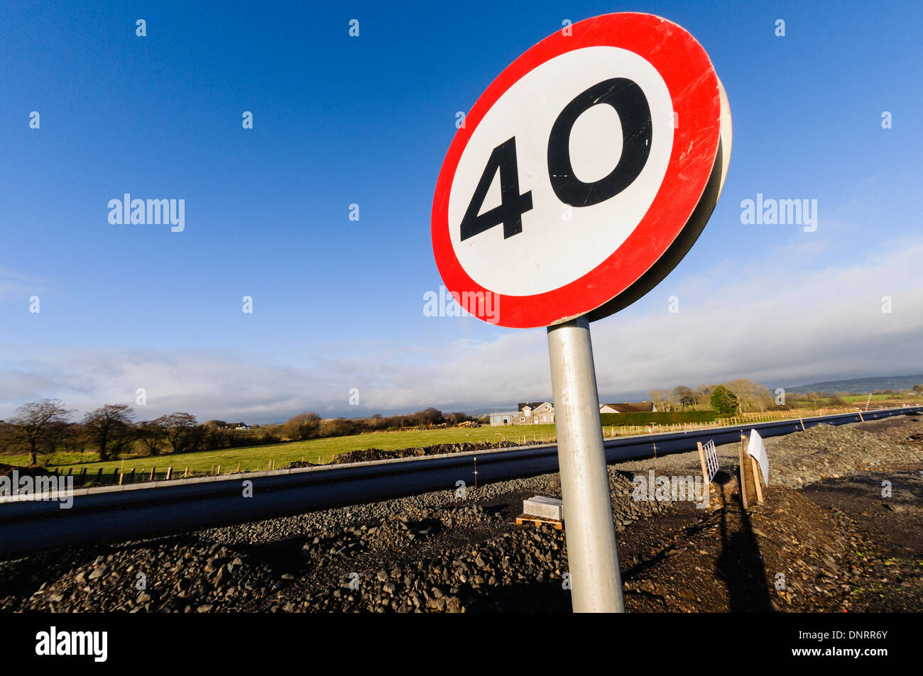 40 mph road signs hi-res stock photography and images - Alamy