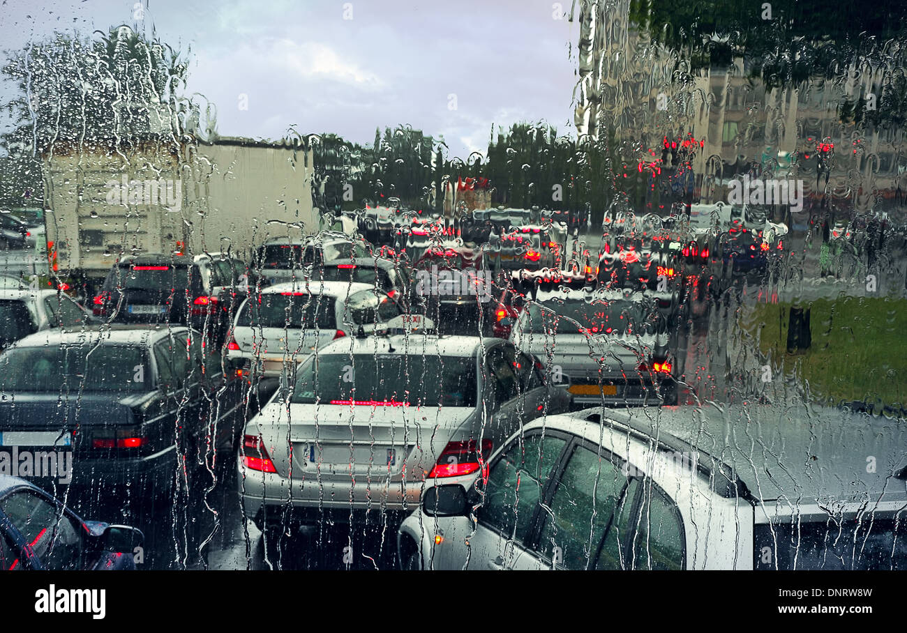 Driving through paris hi-res stock photography and images - Alamy