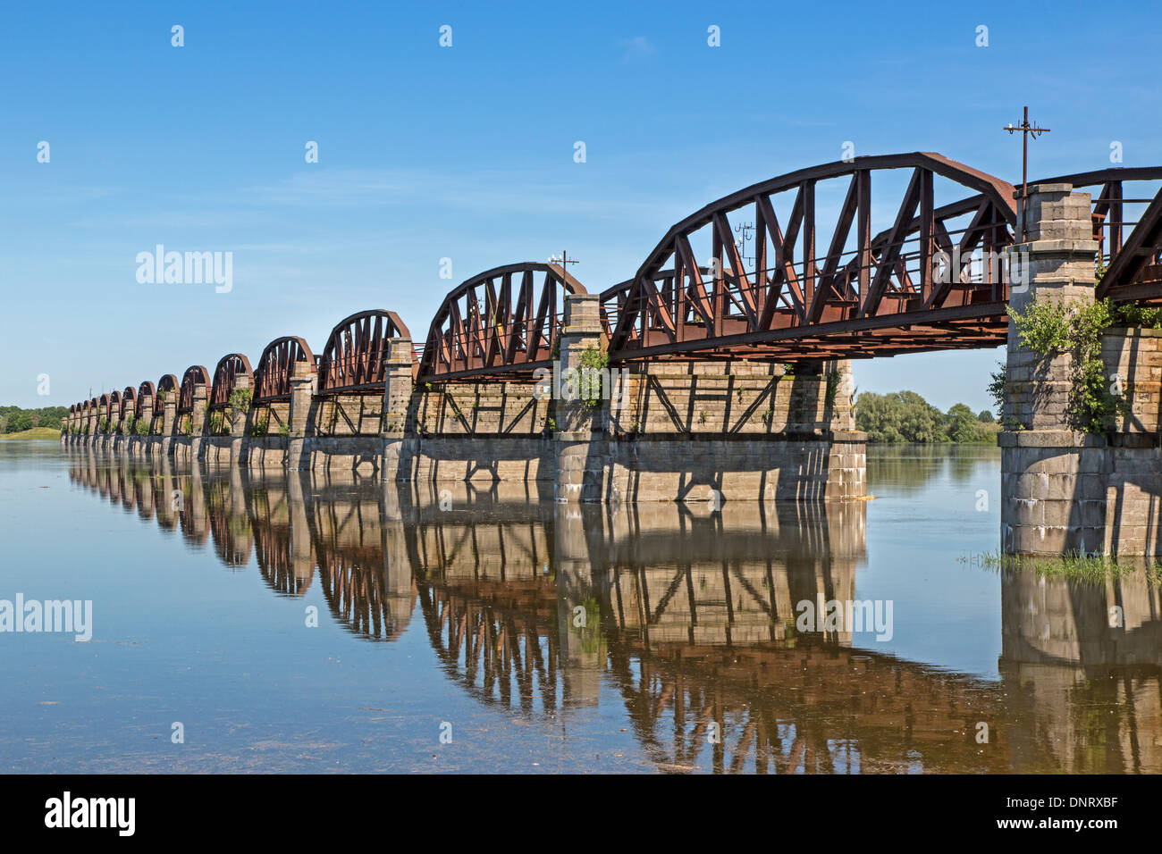 Old rail bridge hi-res stock photography and images - Alamy