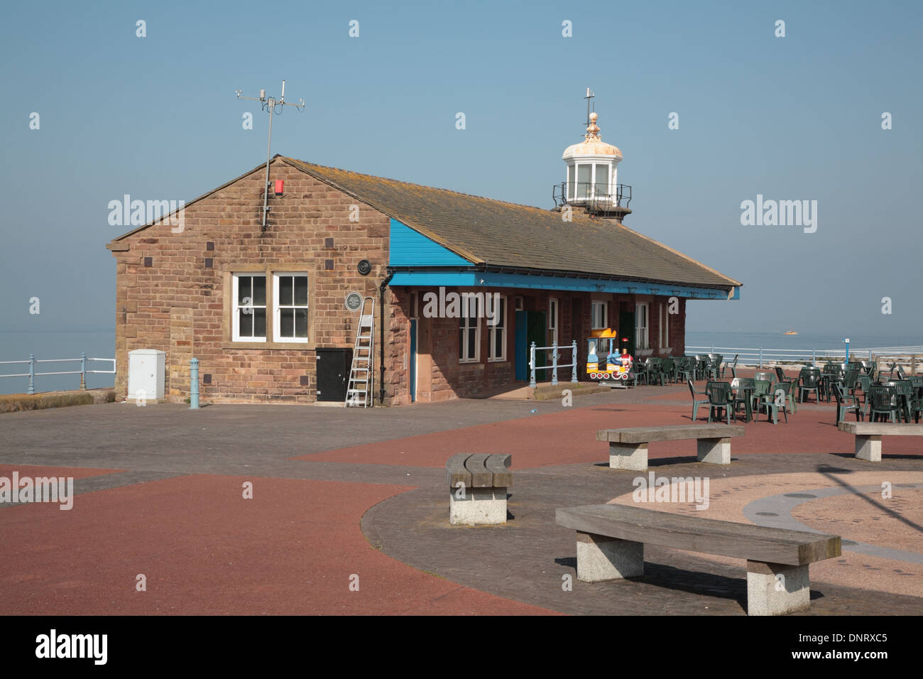 Cafe by the lighthouse hi-res stock photography and images - Alamy