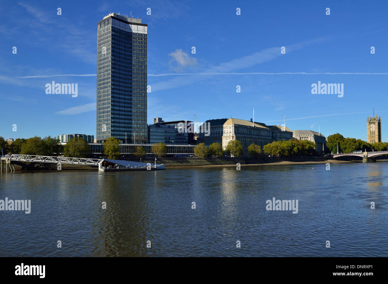 Mi5 building london hi-res stock photography and images - Alamy