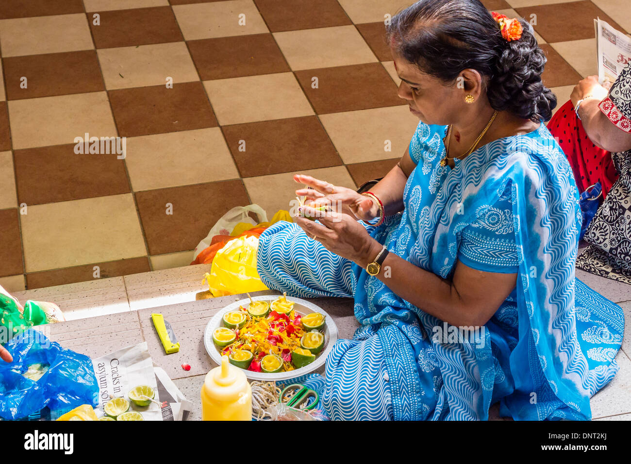Women Making Offerings, Sri Veeramakaliamman Temple, Little India ...