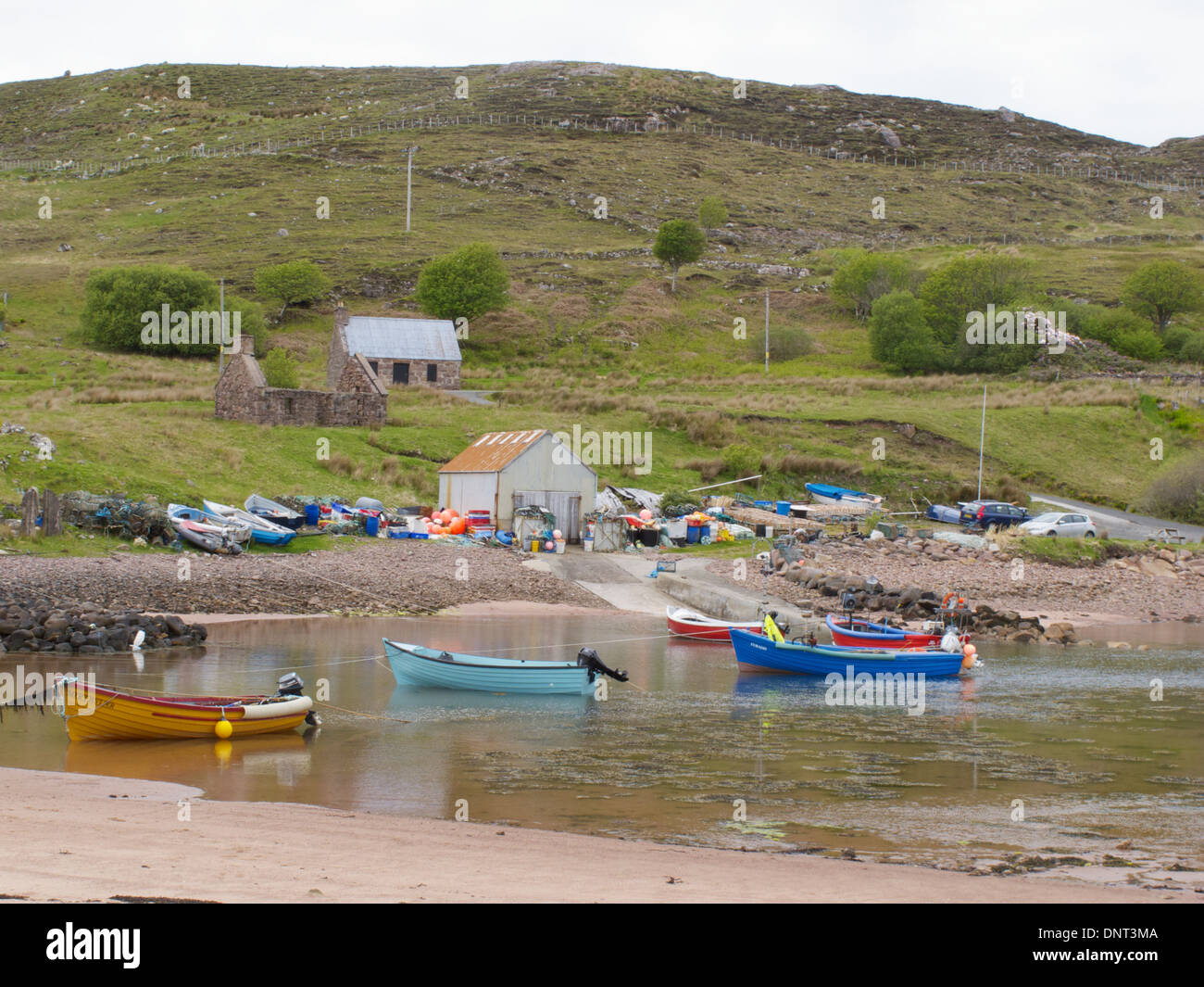 Loch ewe boat hi-res stock photography and images - Alamy