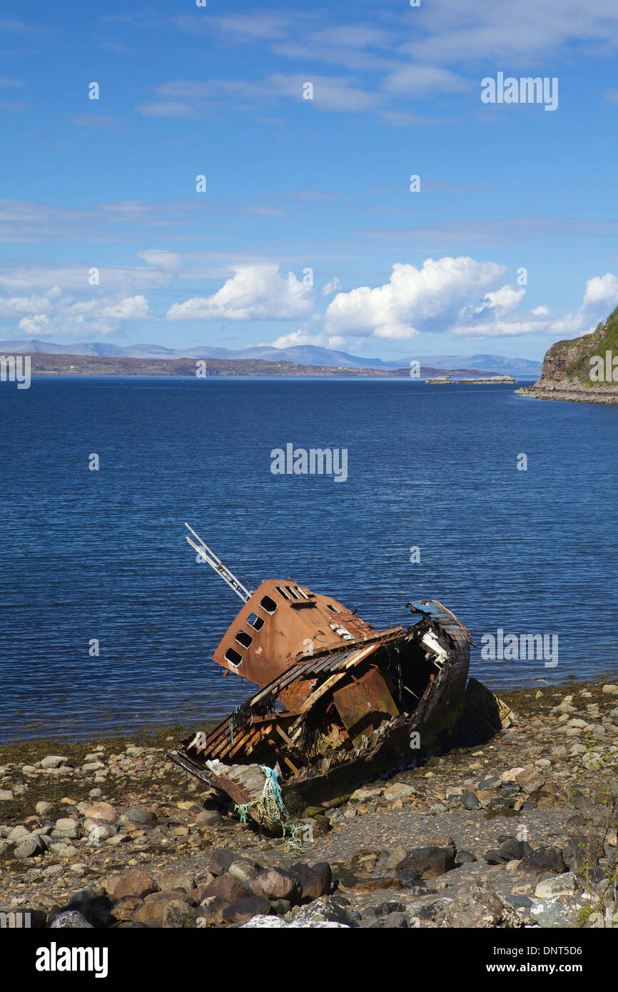 Hulk smash hi-res stock photography and images - Alamy