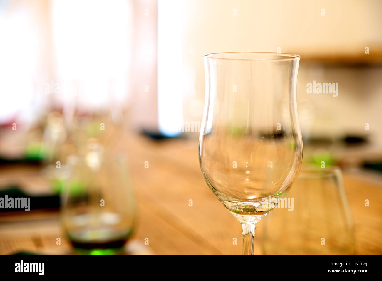 Clean glass table hi-res stock photography and images - Alamy