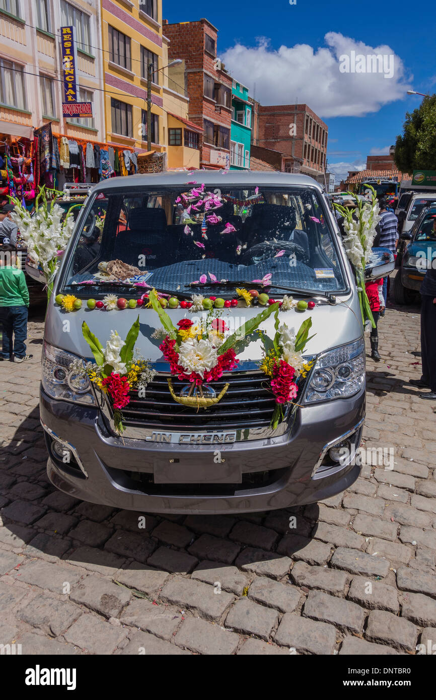The blessing of the automobiles in Copacabana, Bolivia Stock Photo - Alamy