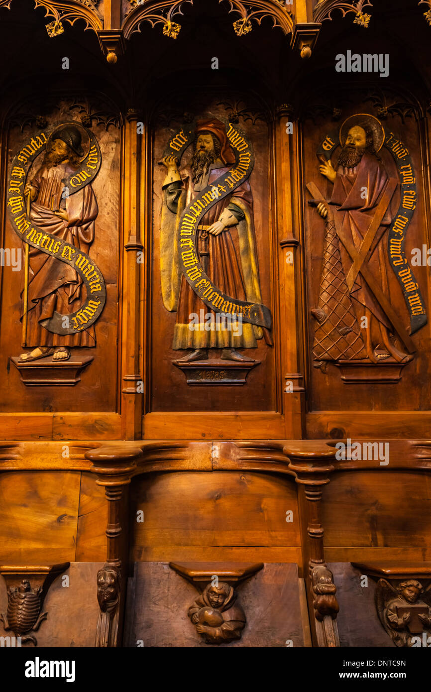 Choir stall wood carving hi-res stock photography and images - Alamy