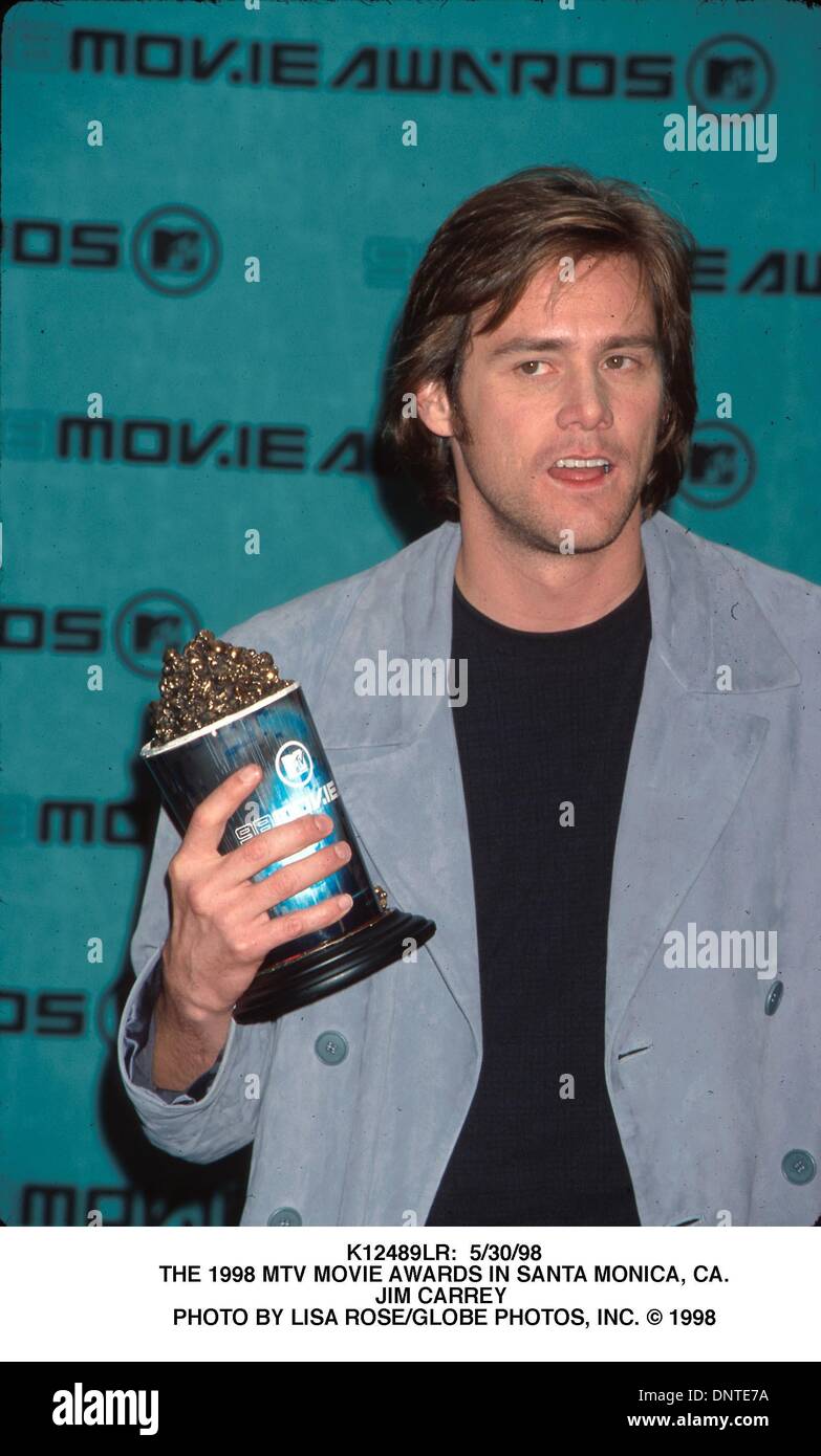 May 30, 1998 - K12489LR: 5/30/98.THE 1998 MTV MOVIE AWARDS IN SANTA ...