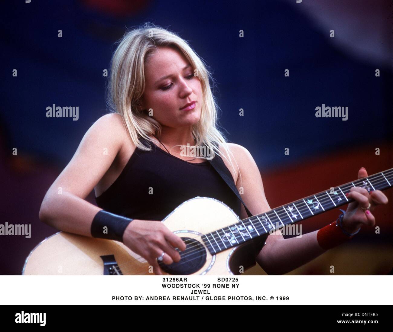 July 25, 1999 - 31266AR SD0725.WOODSTOCK '99 ROME NY.JEWEL. ANDREA ...