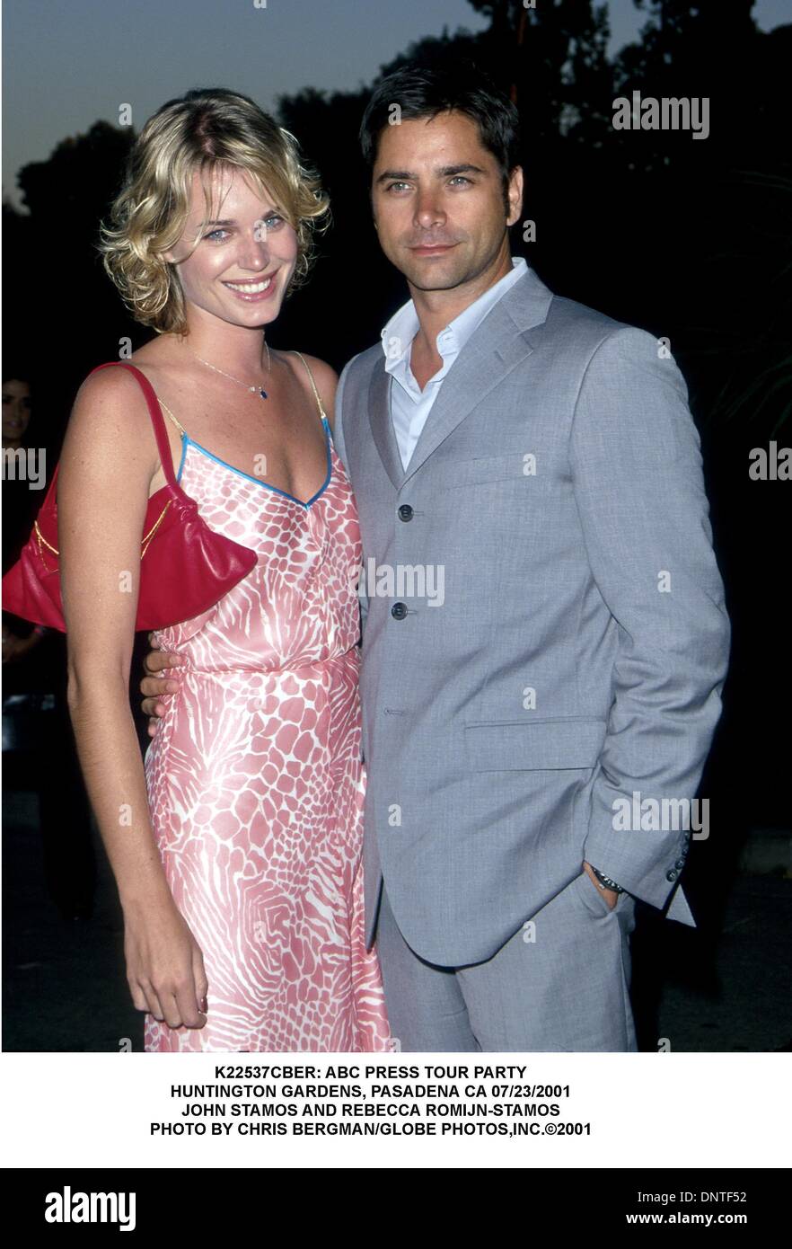John stamos rebecca romijn hi-res stock photography and images - Alamy
