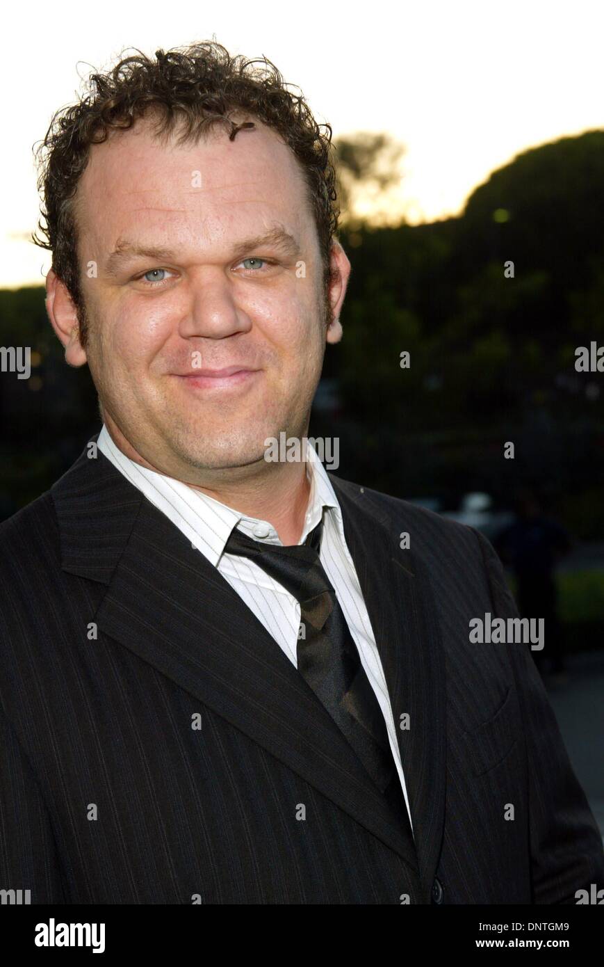 Aug. 7, 2002 - K25772FB: ''THE GOOD GIRL'' PREMIERE AT PACIFIC DESIGN ...