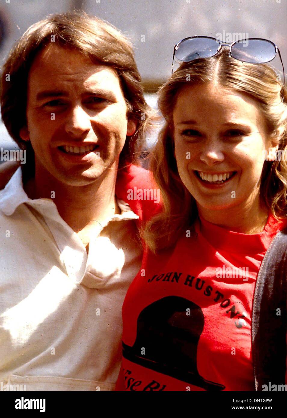 Dec. 4, 2002 - JOHNRITTERRETRO.10989.JOHN RITTER WIFE NANCY (Credit ...