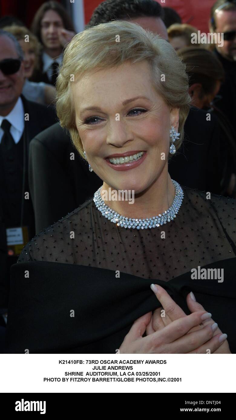 Mar. 25, 2001 - K21410FB: 73RD OSCAR ACADEMY AWARDS.JULIE ANDREWS ...