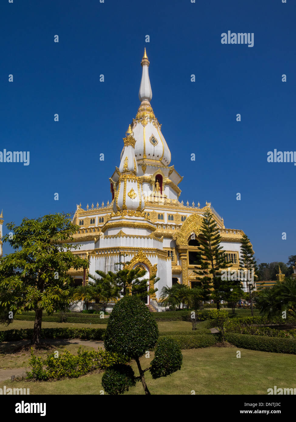 Mongkol hi-res stock photography and images - Alamy