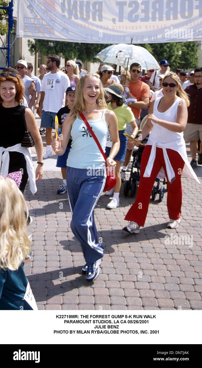 Forrest gump run hi-res stock photography and images - Alamy