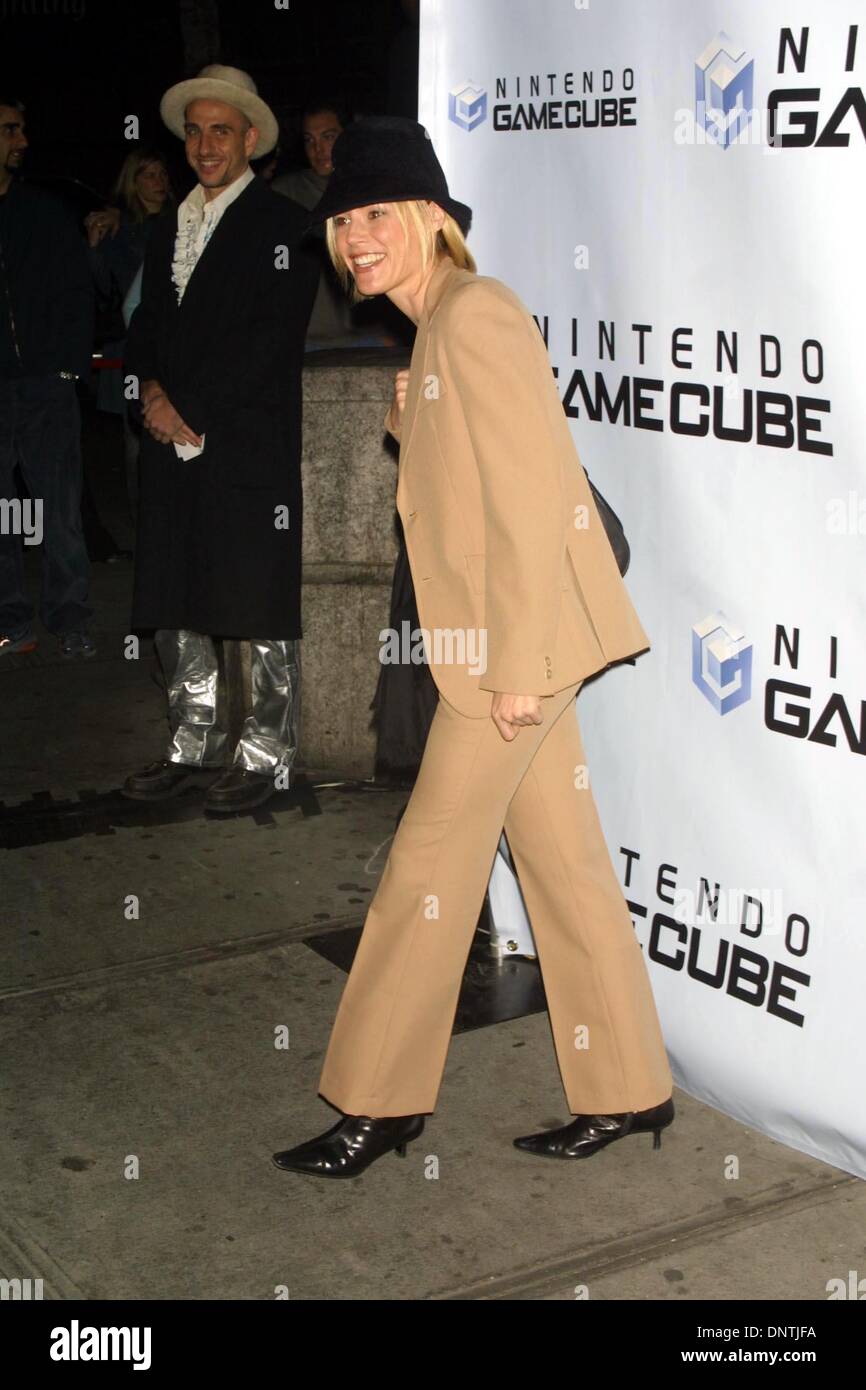 Nintendo gamecube launch hi-res stock photography and images - Alamy