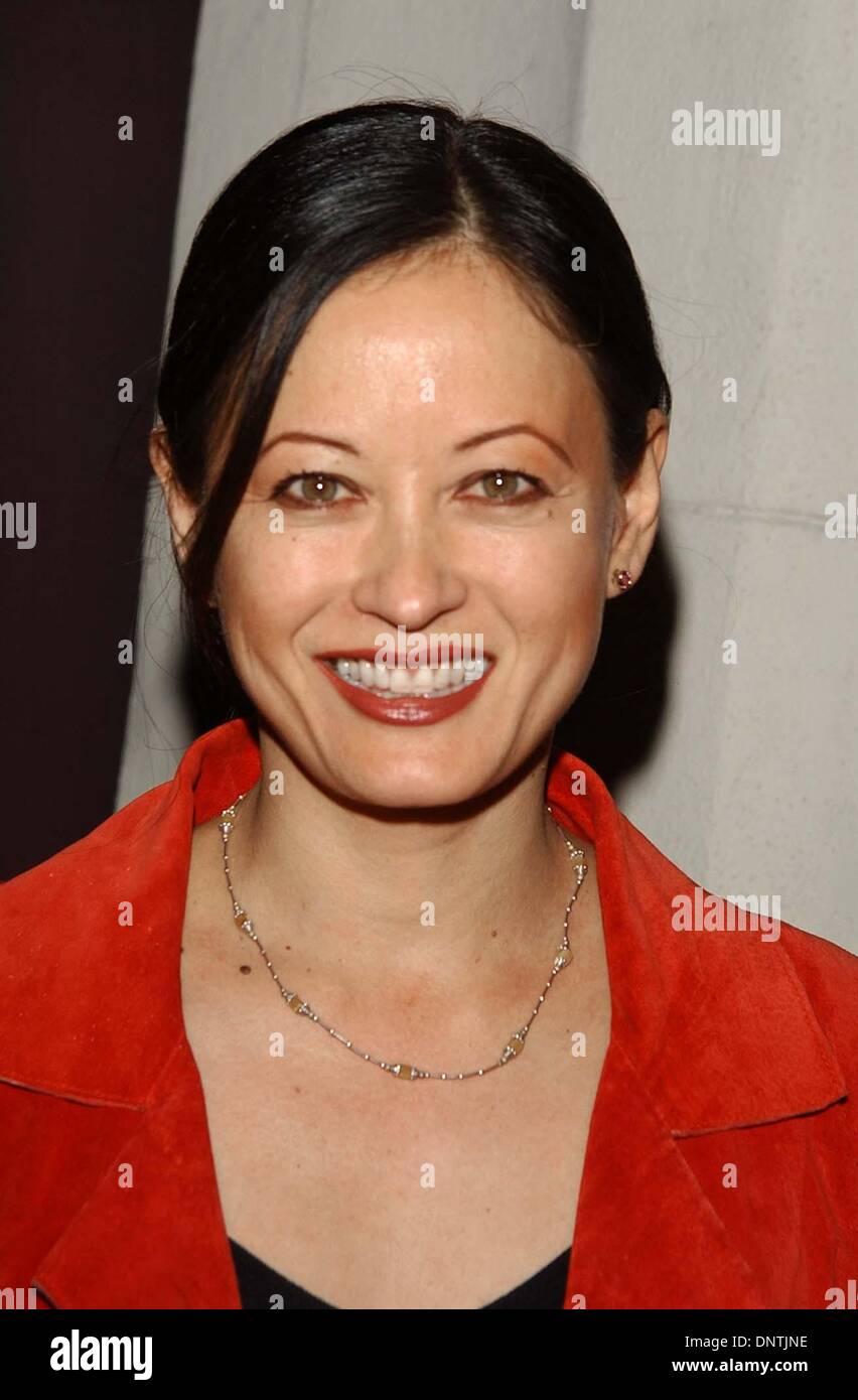 Kelly hu scorpion king 2002 hi-res stock photography and images - Alamy