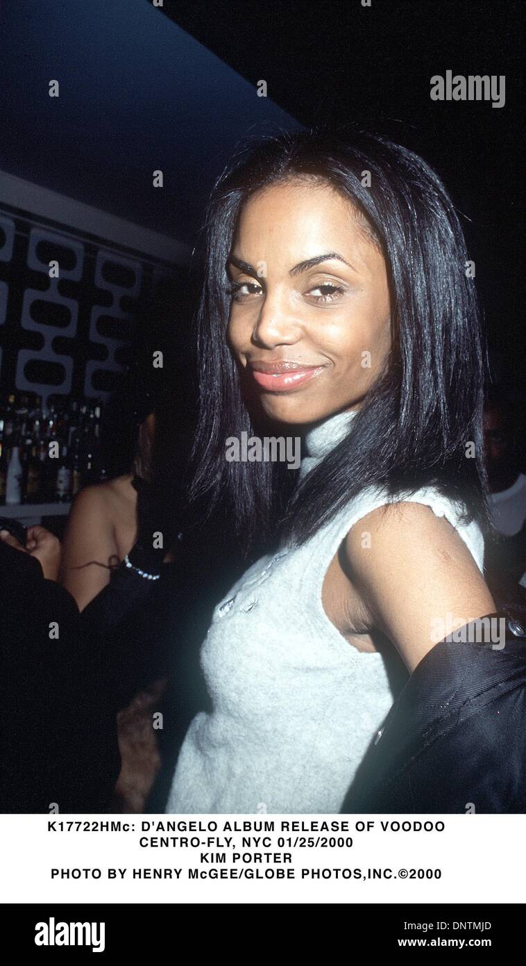 D'angelo album release of voodoo hi-res stock photography and images ...