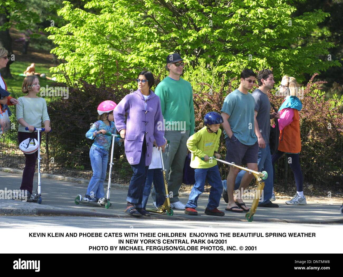 May 14, 2001 - KEVIN KLEIN AND PHOEBE CATES WITH THEIE CHILDREN ...