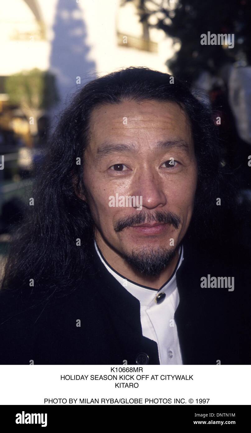 Season 2 2001 hi-res stock photography and images - Alamy