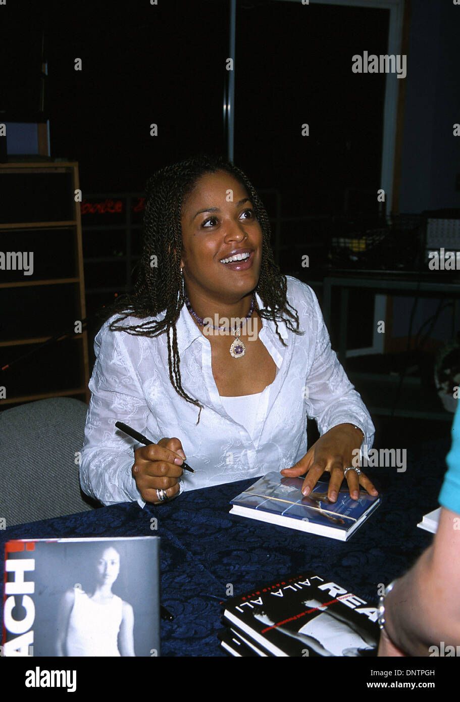 Laila ali 2002 hi-res stock photography and images - Alamy