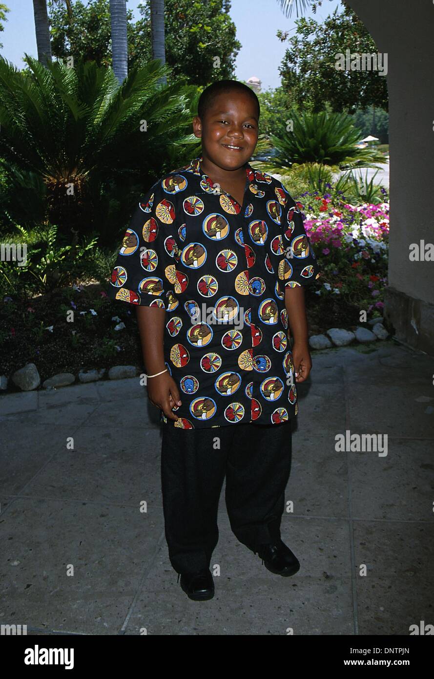 July 11, 2002 - K25496MR: DISNEY CHANEL PRESS TOUR.RITZ CARLTON HOTEL ...