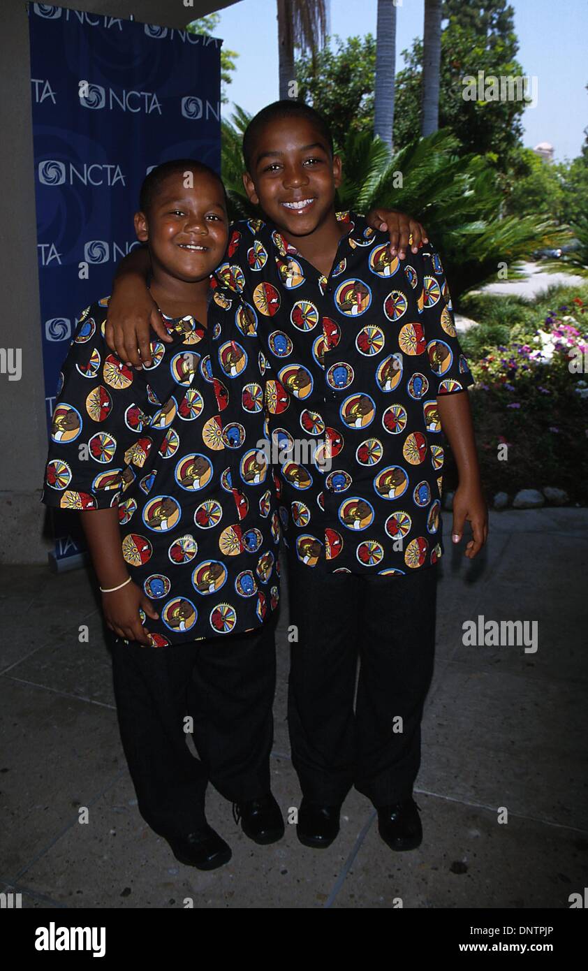 July 11, 2002 - K25496MR: DISNEY CHANEL PRESS TOUR.RITZ CARLTON HOTEL ...