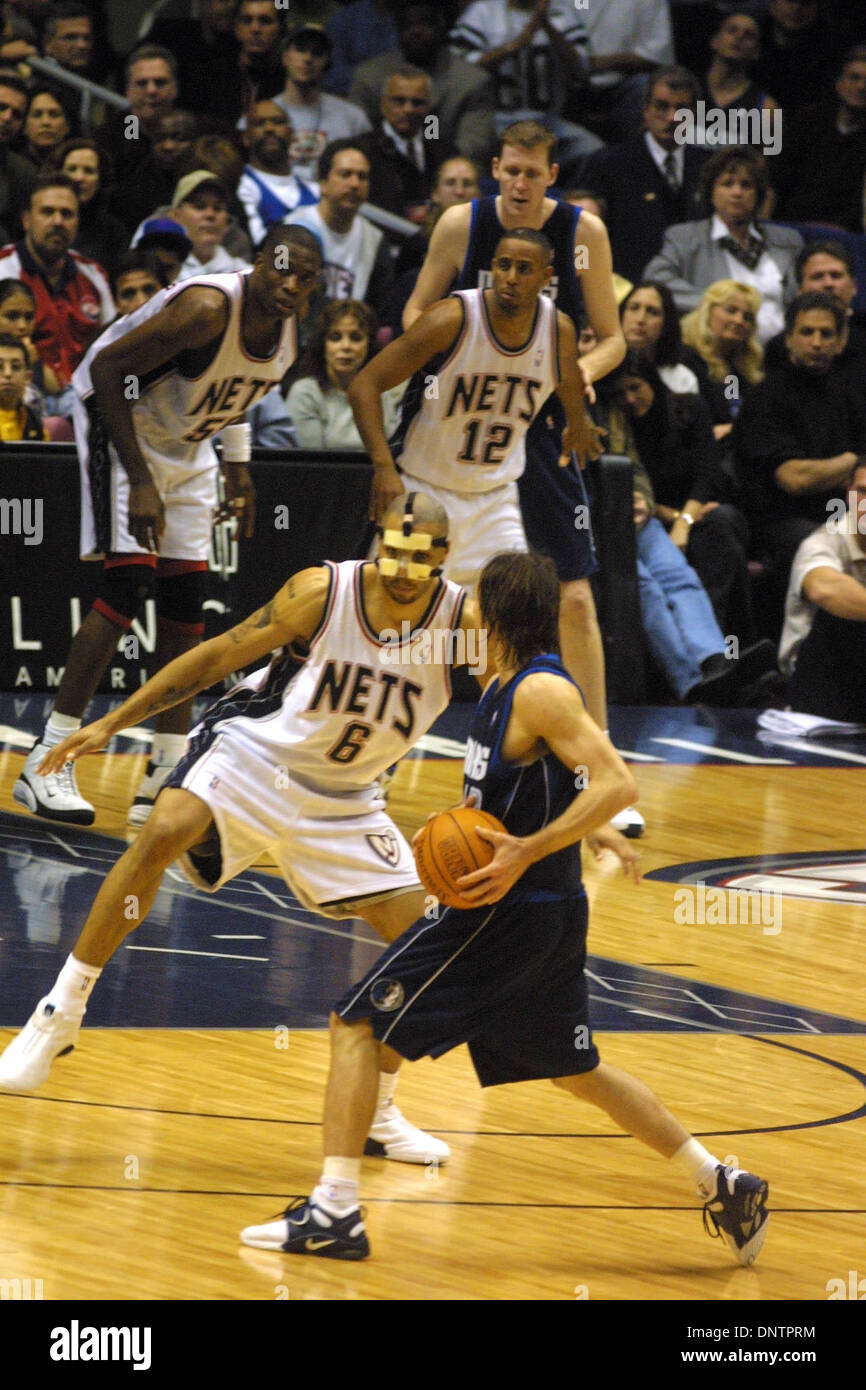 6 nov 2002 hi-res stock photography and images - Alamy