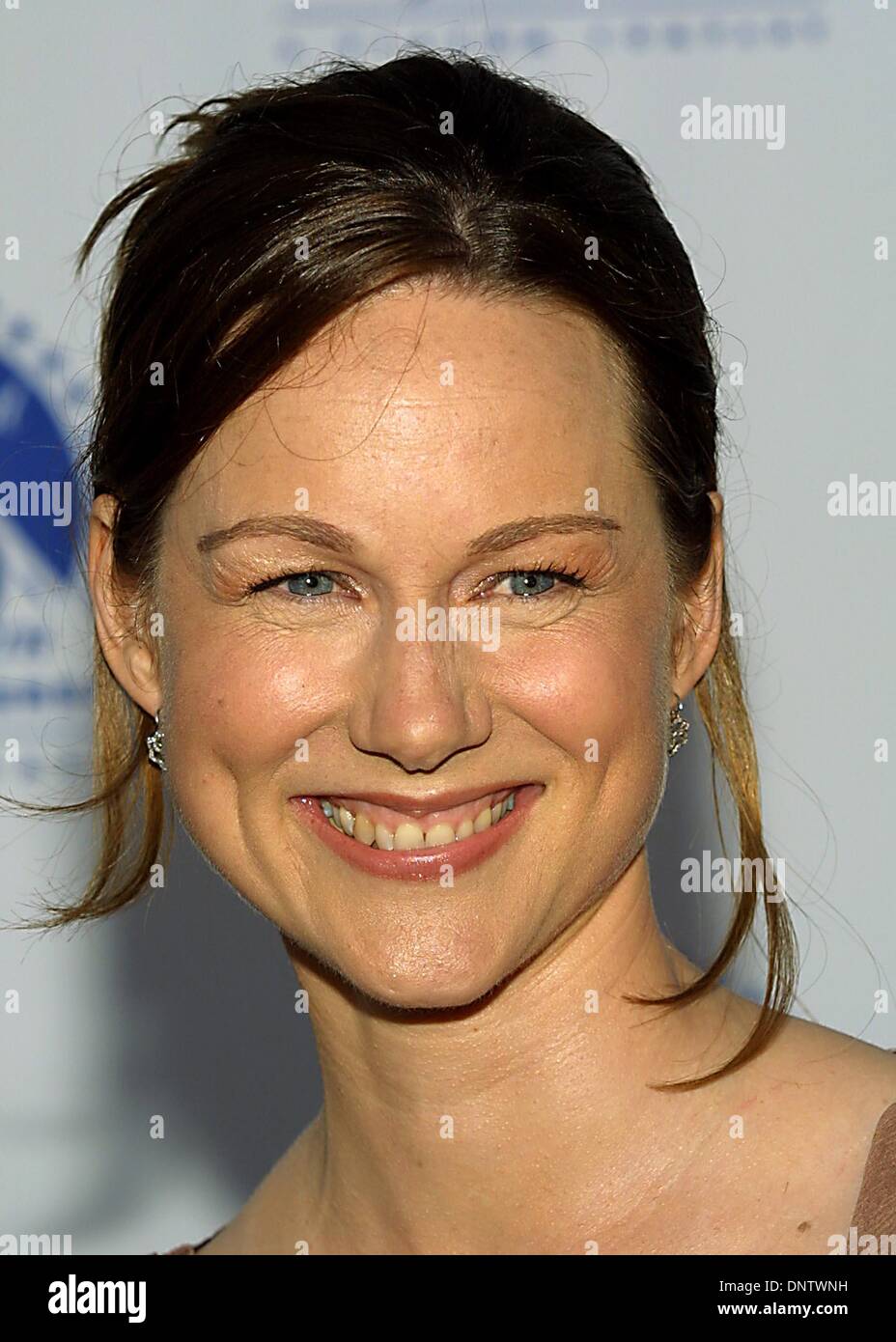 July 14, 2002 - K2109LOC LAURA LINNEY.PARAMOUNT PICTURES CELEBRATES ...