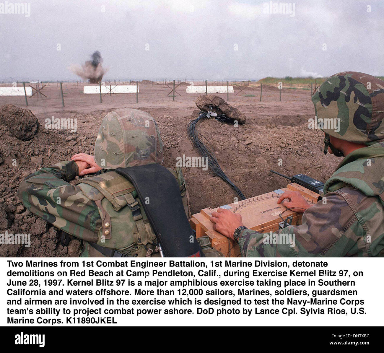 June 20, 1997 - Camp Pendleton, CA, USA - 970628-M-2111R-014..Two ...