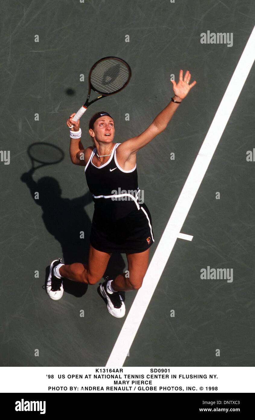 Mary pierce hi-res stock photography and images - Alamy