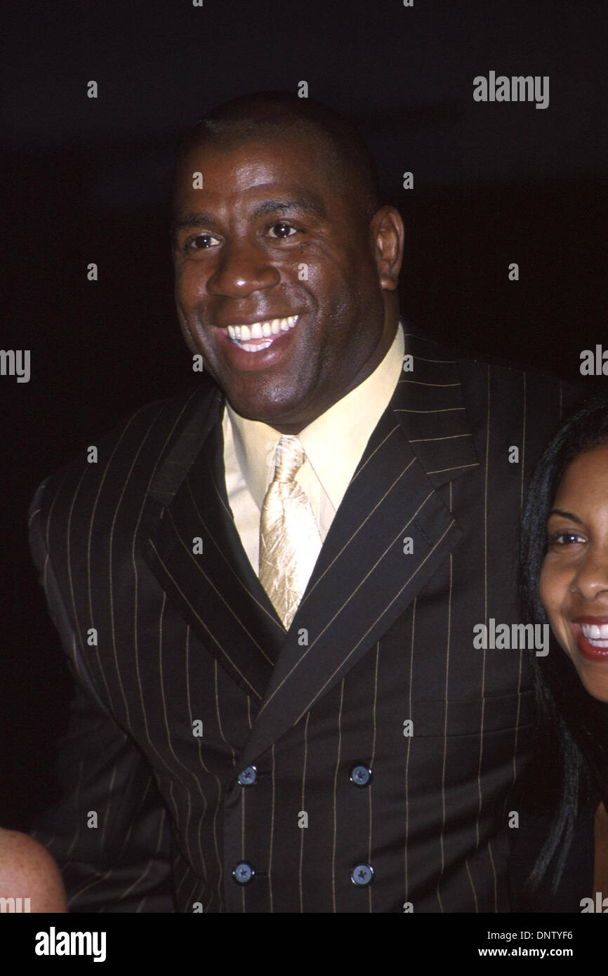 Sept. 23, 2001 - K22918EG: MACY'S AND AMERICAN EXPRESS PASSPORT '01.20 ...