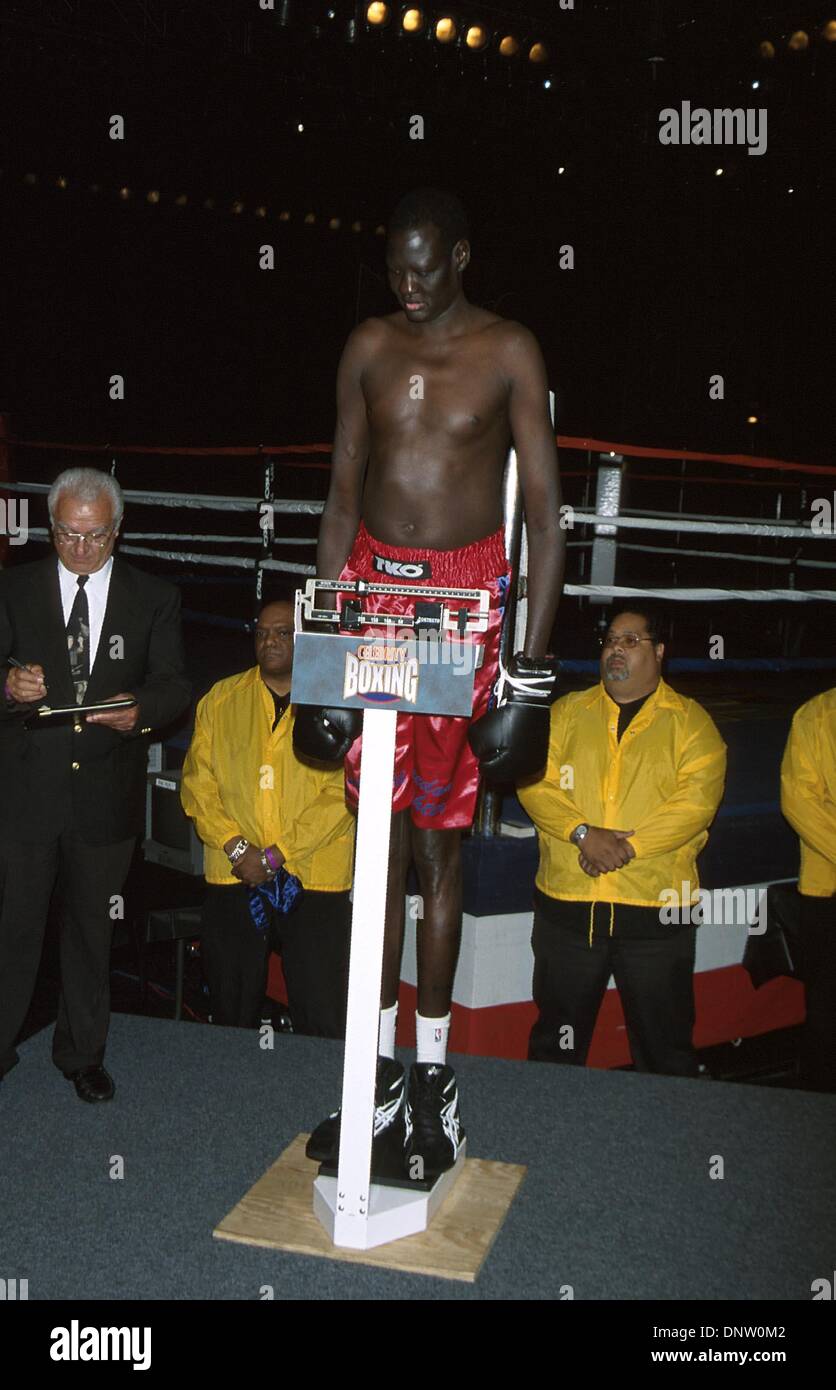 Manute bol hi-res stock photography and images - Alamy
