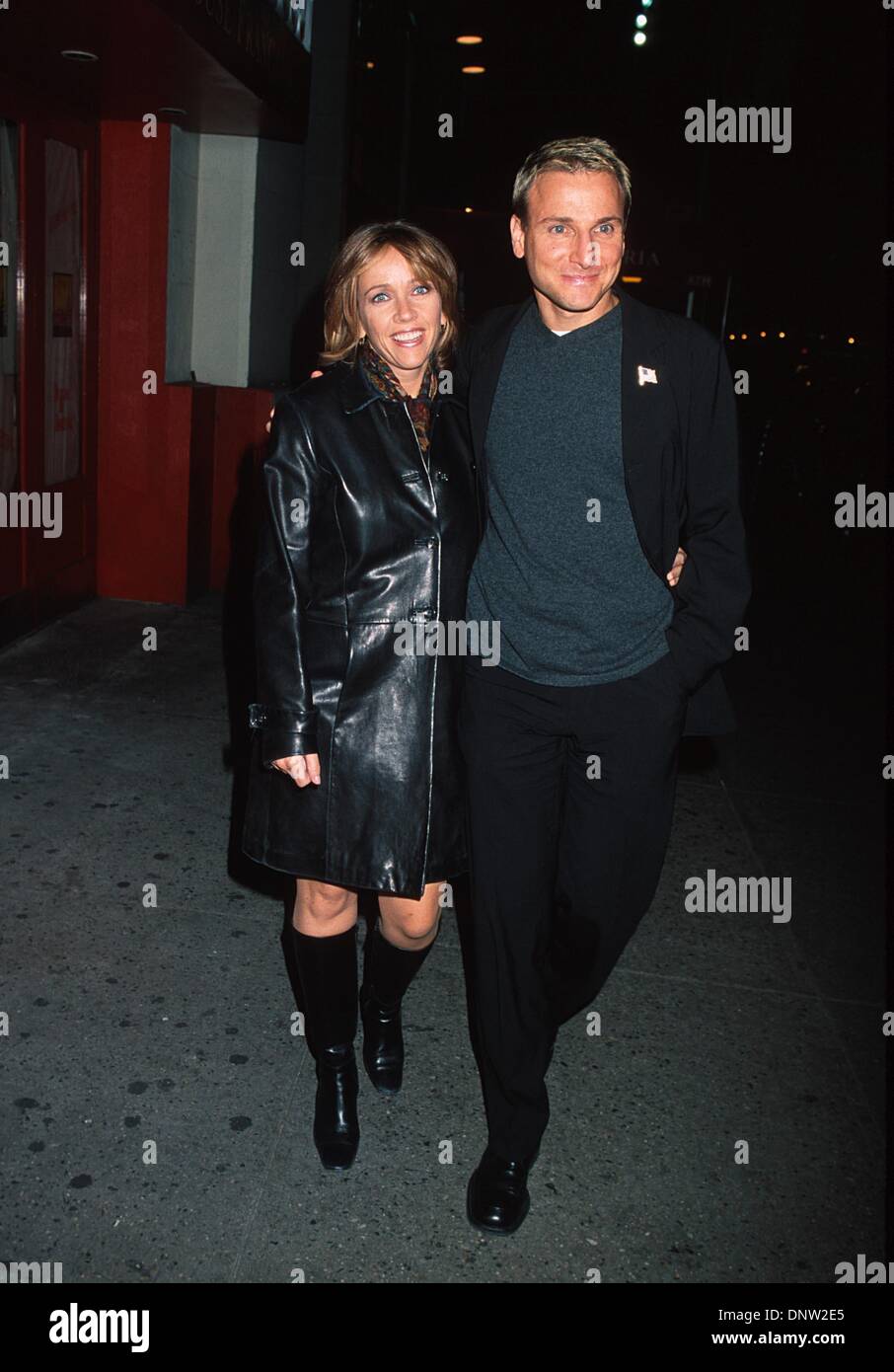 Oct. 10, 2001 - K23076HMc: MICHAEL GELMAN AND WIFE LAURIE AT ...
