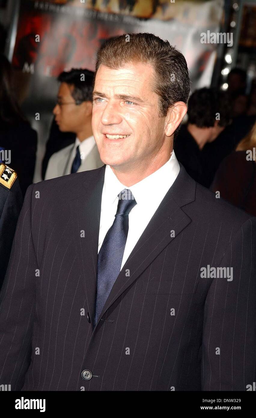Feb. 25, 2002 - K24207AG: WE WERE SOLDIERS WORLD PREMIERE.MANN VILLAGE ...