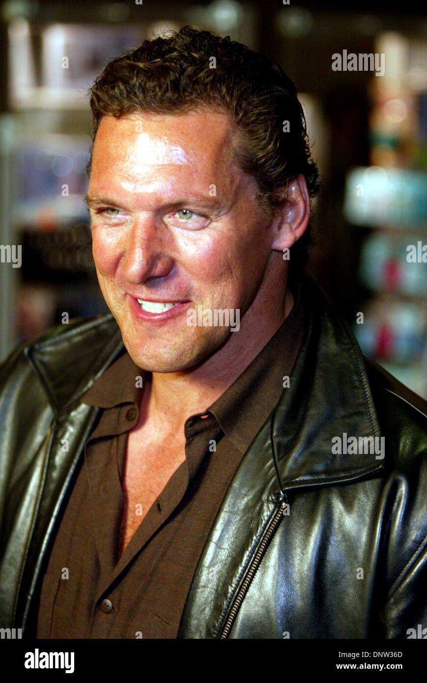 Mar. 12, 2002 - Ralph Moeller.Premiere RESIDENT EVIL.MannÂ«s Chinese ...