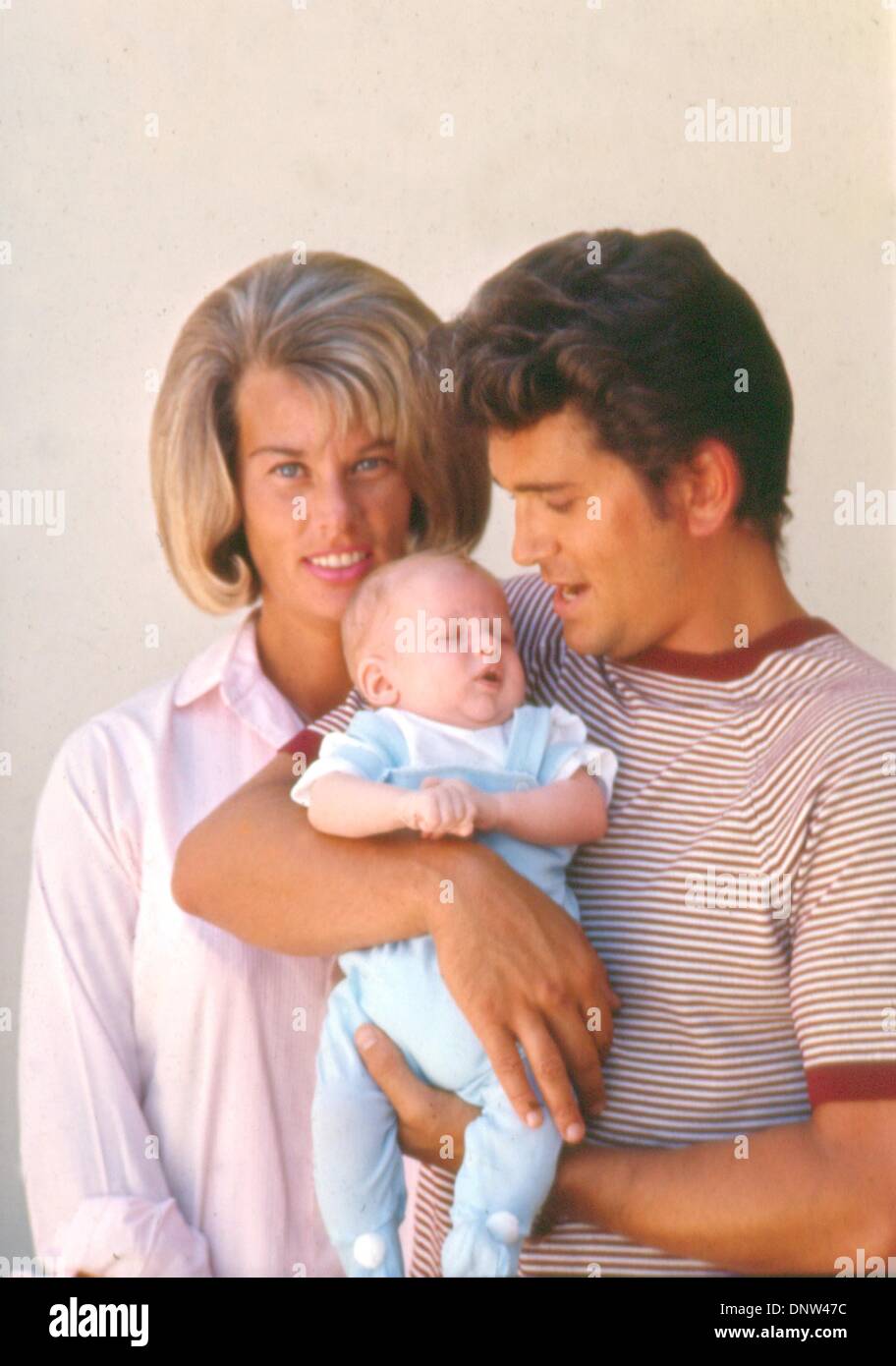 Oct. 24, 2002 - MICHAEL LANDON AND LYNN LANDON.(Credit Image: © Globe ...