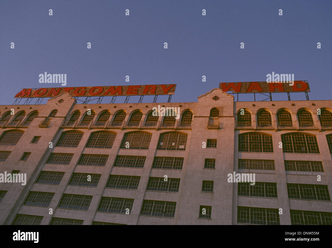 Montgomery ward building hi-res stock photography and images - Alamy