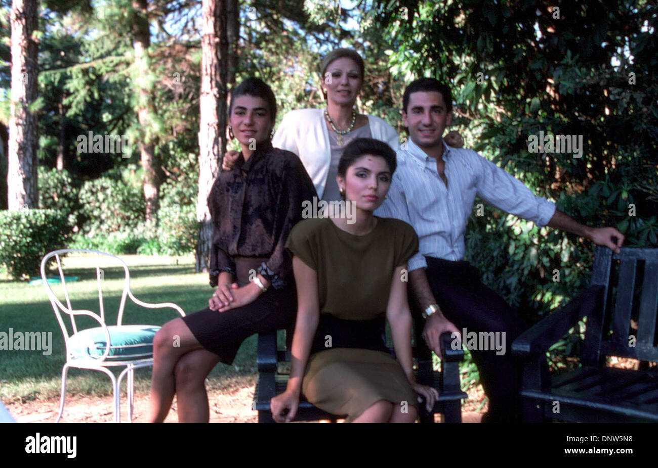 June 18, 2001 - Â© IMAPRESS - S.M.I. FARAH DIBA, S.A.I. ALI REZA S.A.I ...