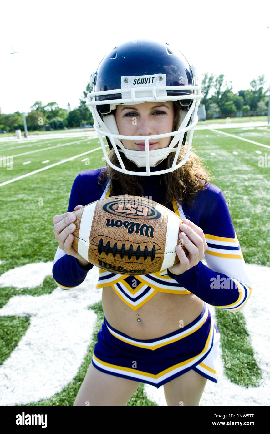 Cheerleader Model Released High Resolution Stock Photography and Images ...