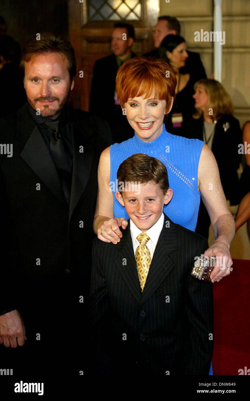 Jan. 13, 2002 - Reba McEntire & family.28th PeopleÂ«s Choice Awards ...