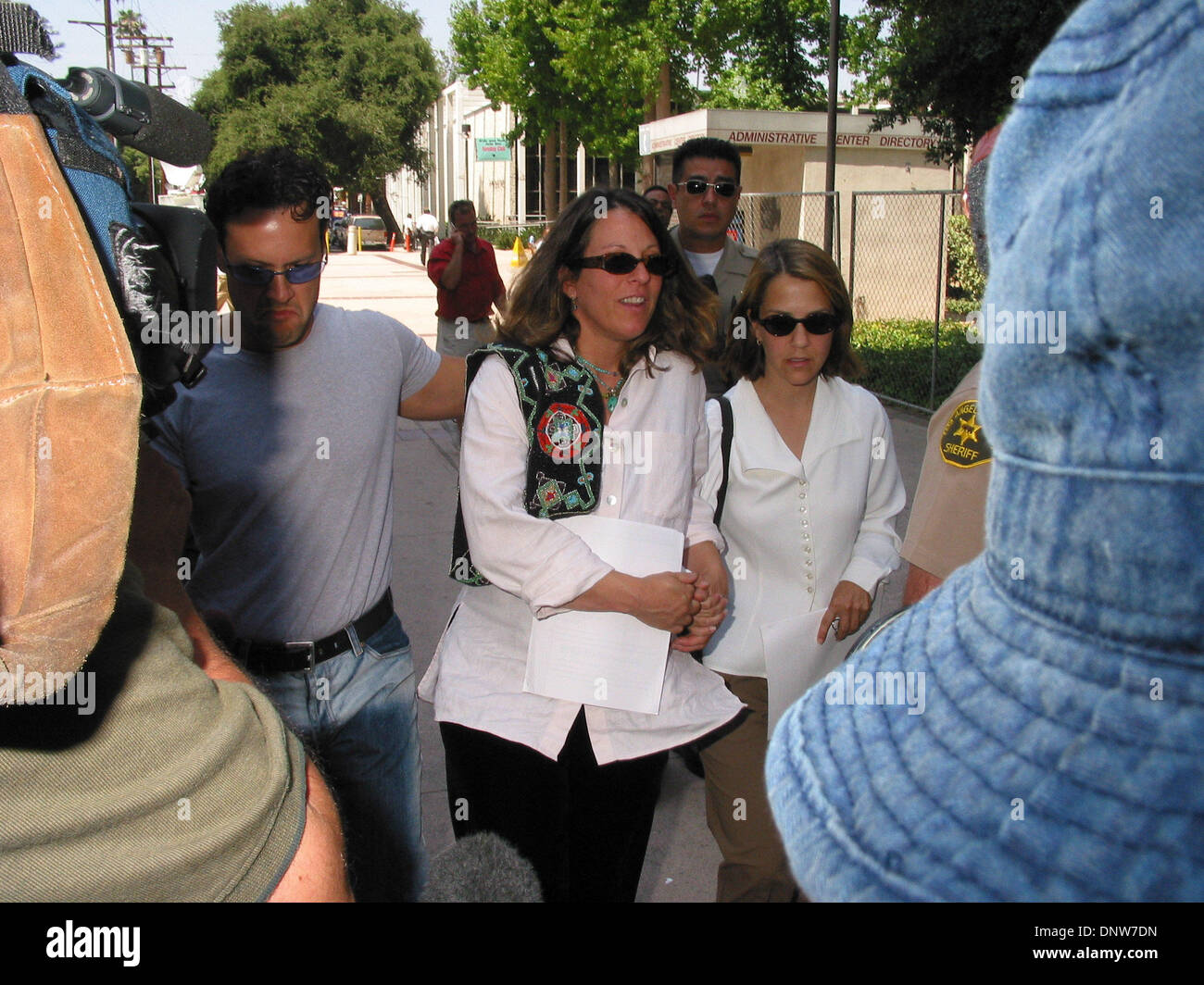 Robert blake wife hi-res stock photography and images - Alamy