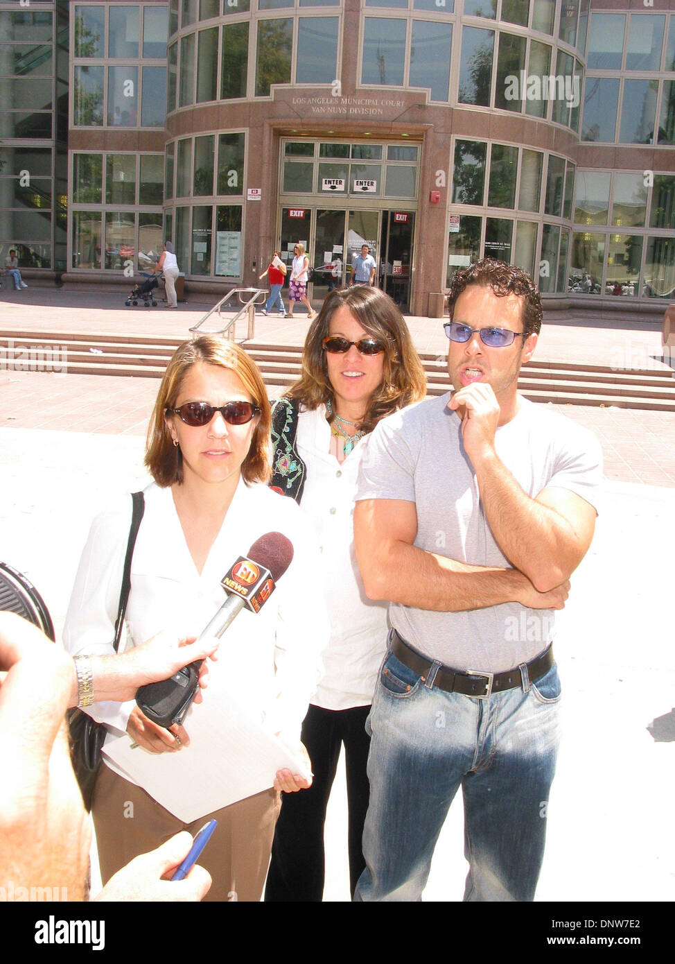 Robert blake wife hi-res stock photography and images - Alamy