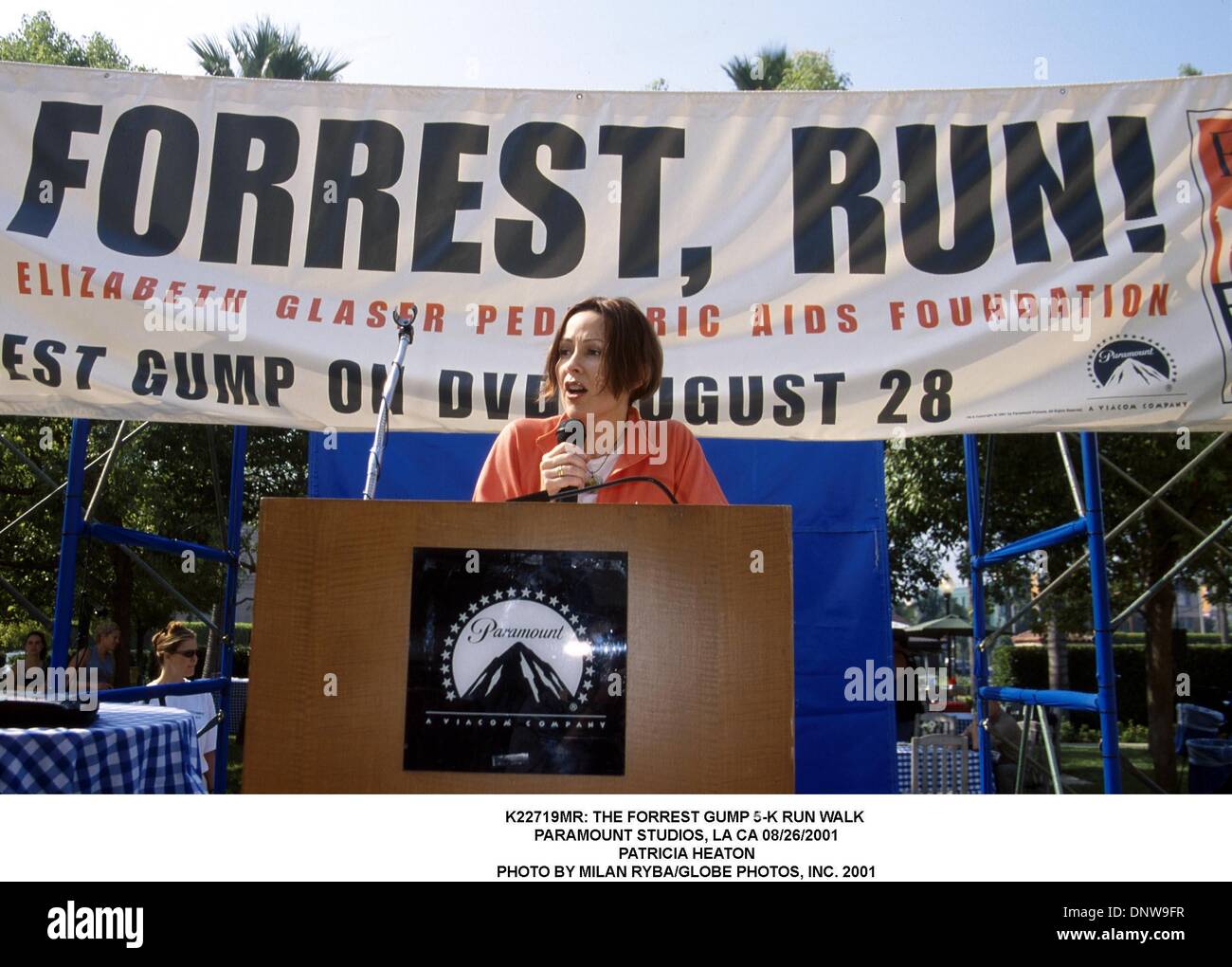 Forrest gump run hi-res stock photography and images - Alamy