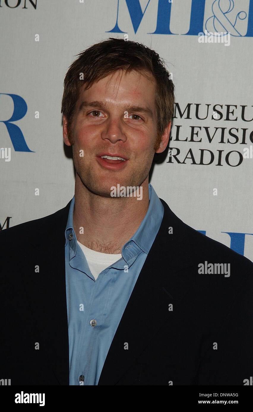 Six feet under tv peter krause hi-res stock photography and images - Alamy