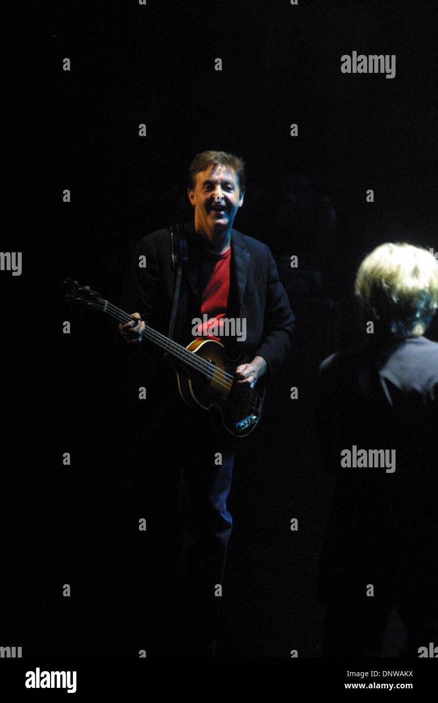Apr. 17, 2002 - PAUL McCARTNEY'S CONCERT AT THE .CONTINENTAL AIRLINES ...