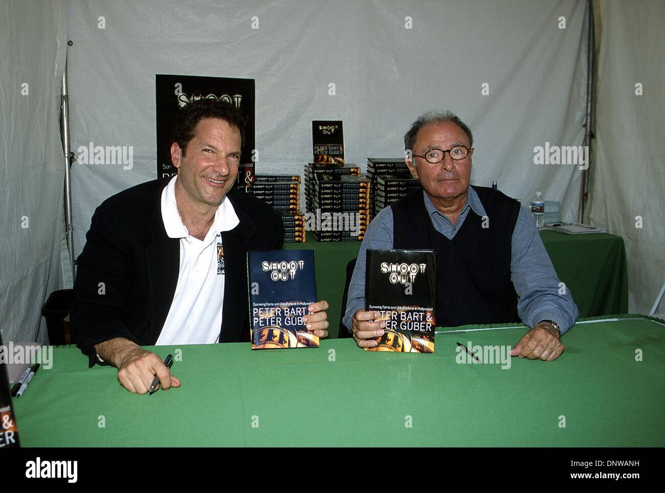 Apr. 29, 2002 - Hollywood, CA, USA - K24856MR: BARNES AND NOBLE ...
