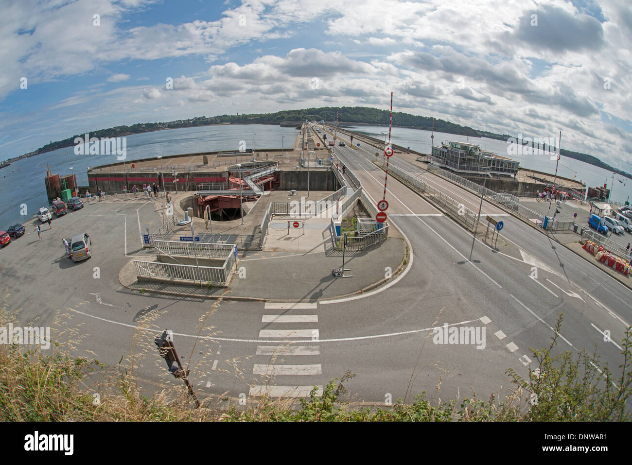 France rance tidal power station hi-res stock photography and images ...
